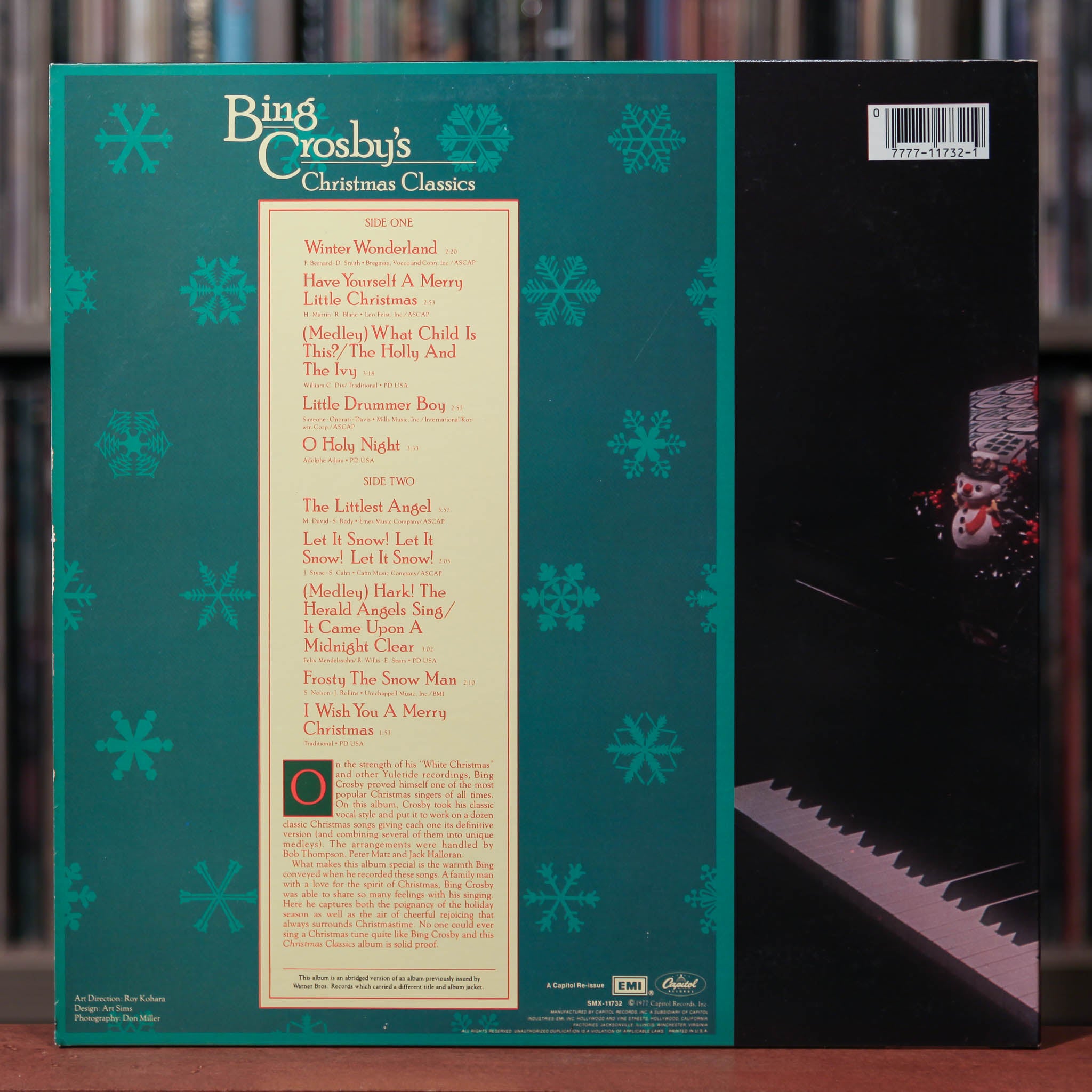 Bing Crosby - Bing Crosby's Christmas Classics - 1977 Capitol, EX/EX