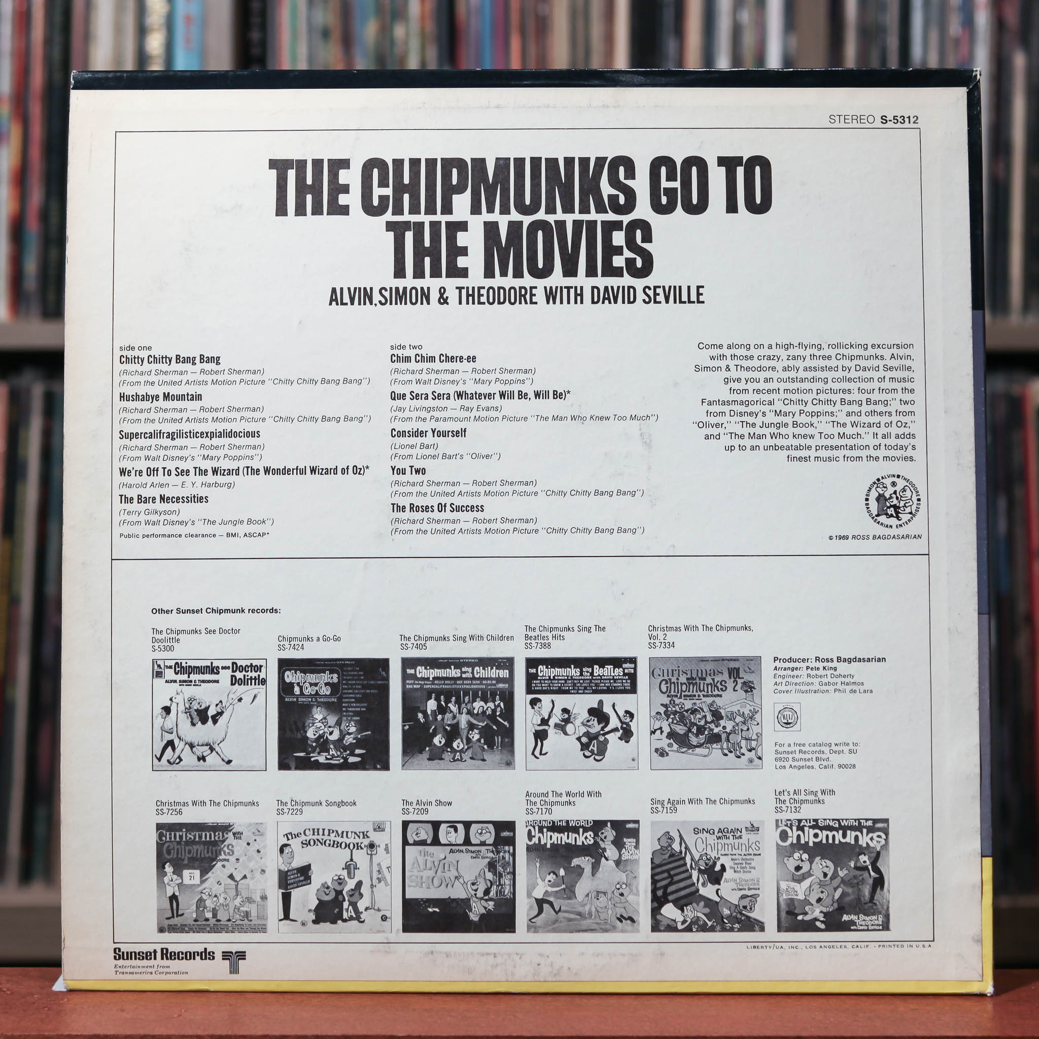 The Chipmunks - The Chipmunks Go To The Movies - 1969 Sunset Records,